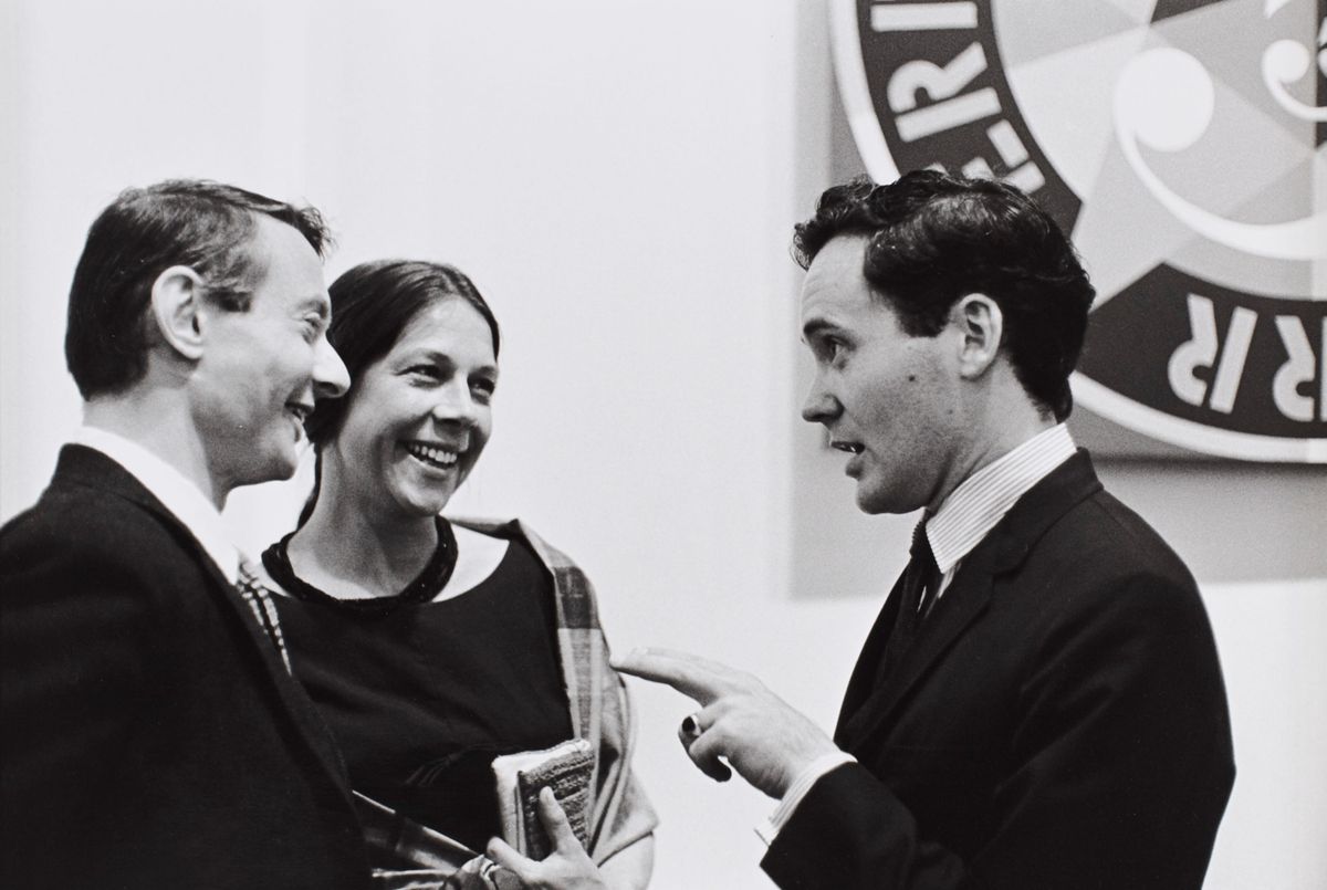 Robert Indiana with Roy and Isabel Lichtenstein, New York City