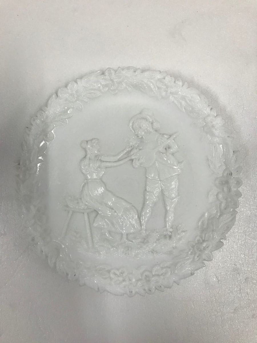 Serenade pattern plate