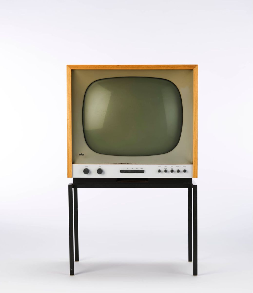 tabletop television with stand, model FS4